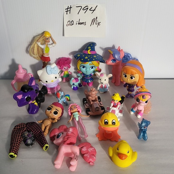 Toys | 22 Piece Toy Lot Doll Figure Playset Barbie Hello Kitty My ...